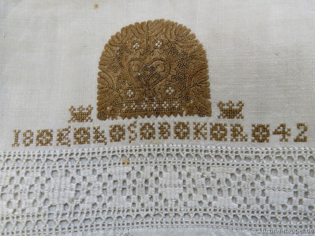 Schwalm designs Archive - Luzine Happel