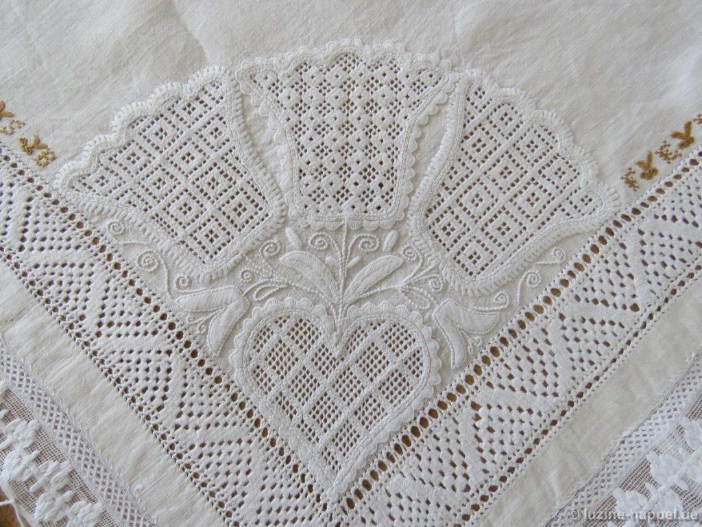 Schwalm designs Archive - Luzine Happel