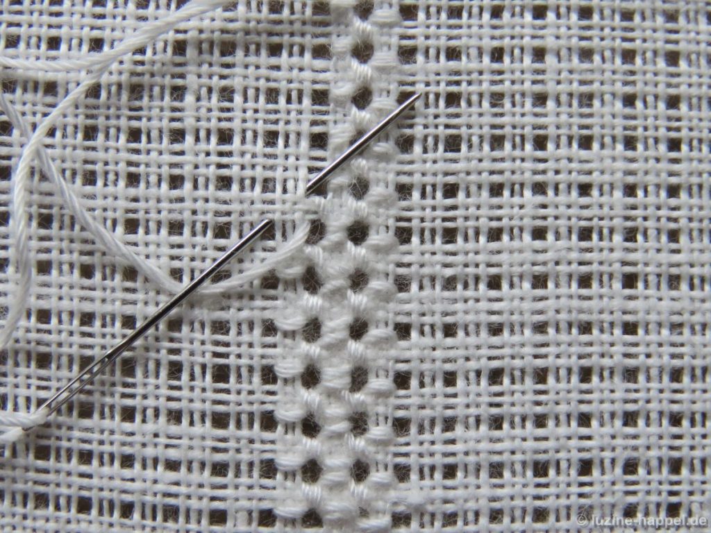 An Easy Eyelet Stitch - Luzine Happel
