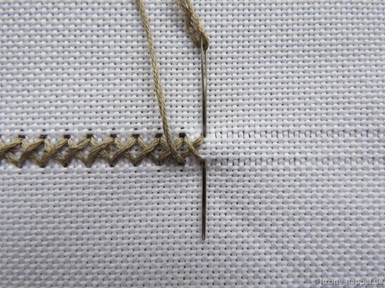 Four-Sided Stitches in Rows - Luzine Happel