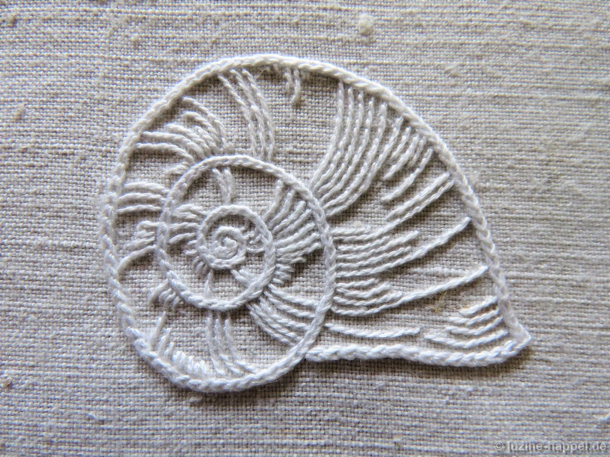 Snail Shells (1) - Luzine Happel